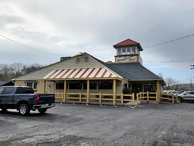 The lighthouse-inspired cupola of Smuggler's Cove stands as a beacon for seafood lovers in the heart of the Poconos. Maritime charm meets mountain hospitality.