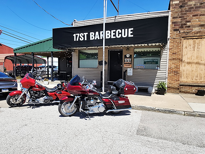 Welcome to BBQ paradise! 17th Street Barbecue's unassuming exterior hides a world of smoky delights within. It's like finding a treasure chest, but instead of gold, it's filled with ribs.