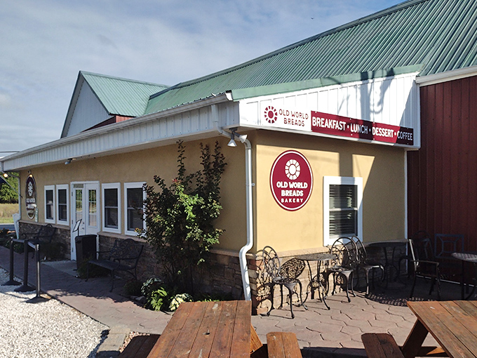 The unassuming exterior of Old World Breads Bakery hides a carb-lover's paradise inside. That green roof might as well be a homing beacon for hungry Delawareans.