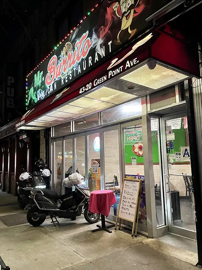 The unassuming storefront of Mr. Burrito in Sunnyside – proof that culinary treasures often hide behind modest facades.