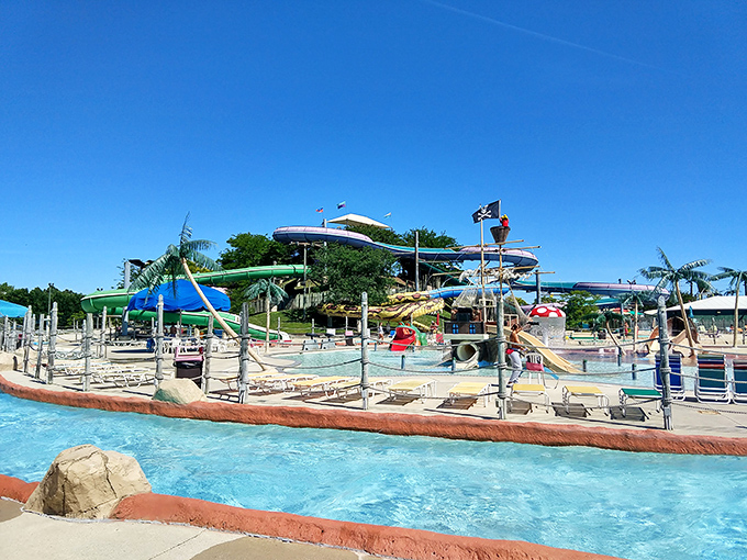 A tropical paradise in the heart of Delaware – Jungle Jim's aerial view reveals a wonderland of winding slides, sparkling pools, and colorful umbrellas.