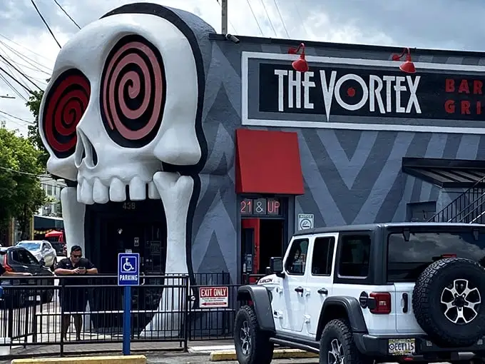 The skull entrance isn't subtle marketing—it's an architectural dare that screams, "Enter if you're brave enough for our burgers!" Pure Atlanta audacity.