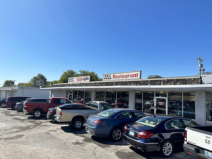 The unassuming exterior of White River Fish Market proves once again that the best seafood often hides behind the simplest facades.