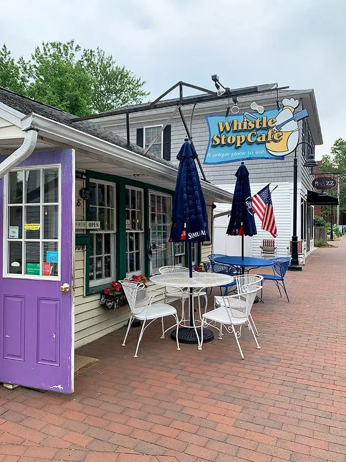 The promise of breakfast paradise beckons from this unassuming white clapboard building. Deep River's best-kept secret flies its flag proudly while patiently waiting for you to discover it.