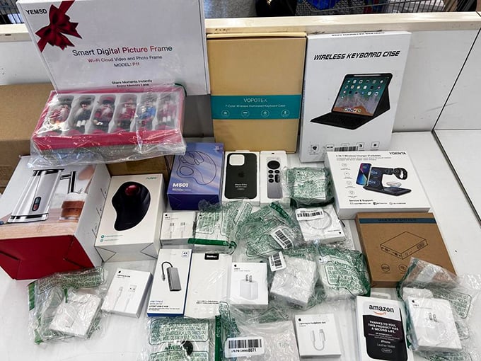Smart picture frames and wireless keyboards galore! It's like Silicon Valley had a yard sale, and you're the first to arrive.