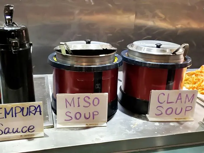 Miso and clam soup stations – liquid comfort awaiting your ladle. These steaming pots of umami goodness might be the unsung heroes of the buffet.