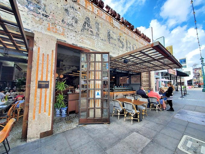 The entrance preserves its warehouse past while inviting you into a seafood present – like time travel with better food options.