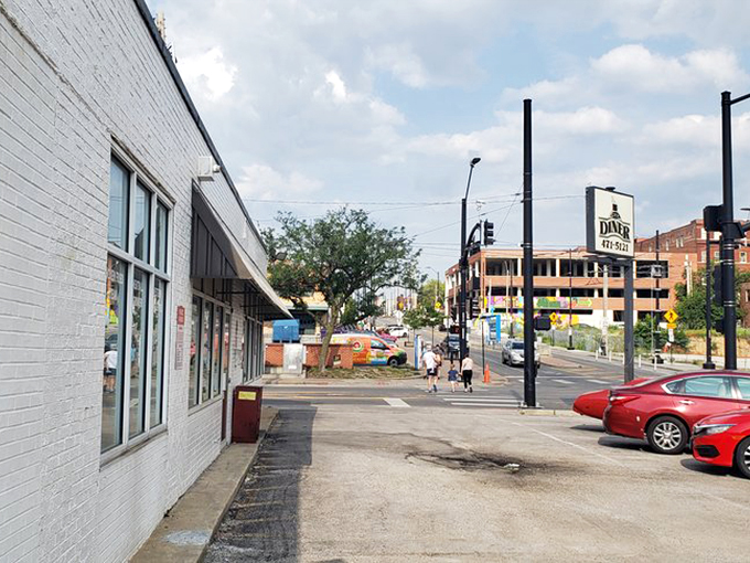 "Kansas City's Favorite Since 1937" – not just words on a sign, but a promise kept through decades of consistently delicious, unpretentious dining.