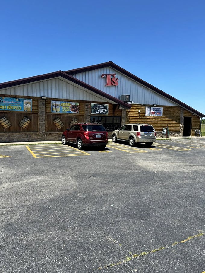 Under clear Missouri skies, this unassuming building houses carnivorous treasures worth driving across state lines to experience.