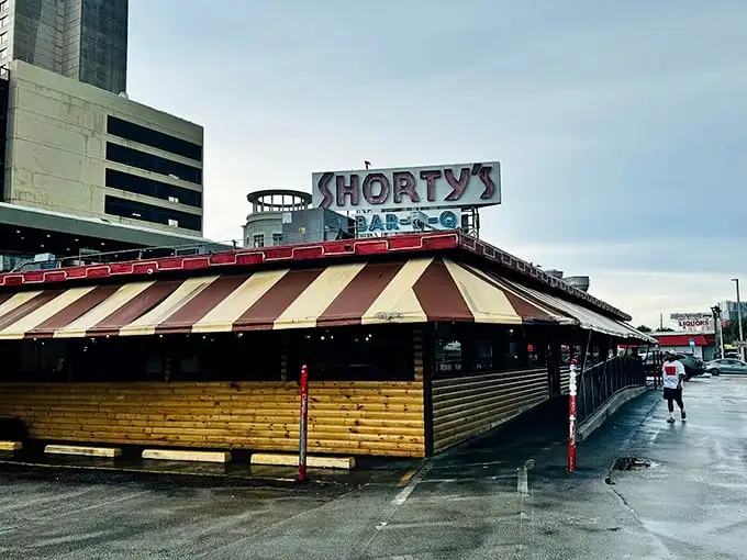 2a. shorty's bbq dadeland south dixie (miami)