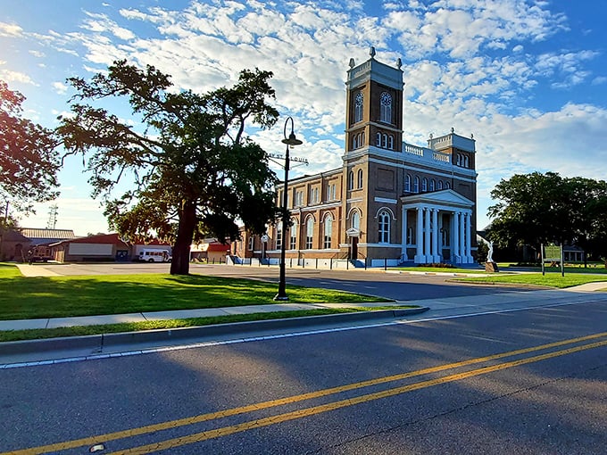 Canton's town square looks like a movie set – because it actually has been one! Those brick buildings have starred in Hollywood. 