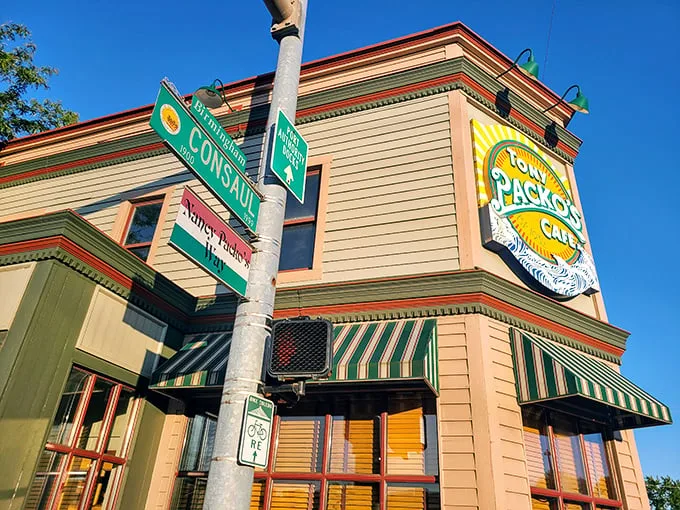 Tony Packo's corner presence in Toledo stands like the Statue of Liberty of hot dogs – a beacon of hope for the hungry.
