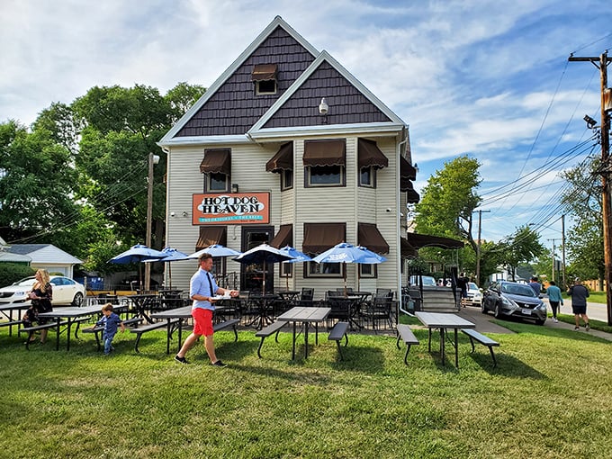 Summer perfection: Hot Dog Heaven's outdoor seating area invites you to enjoy your dog with a side of sunshine and community.