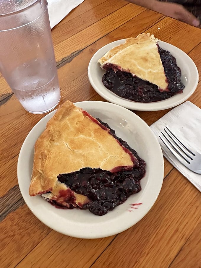 The boysenberry pie doesn't just sing—it performs a full Broadway musical on your taste buds, complete with standing ovation. 