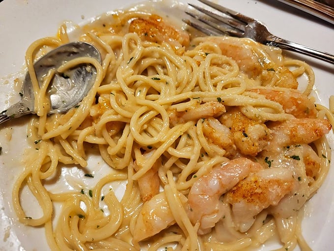 Shrimp and pasta swimming in a cream sauce so good you'll want to request a straw. Carbs and seafood – together at last.