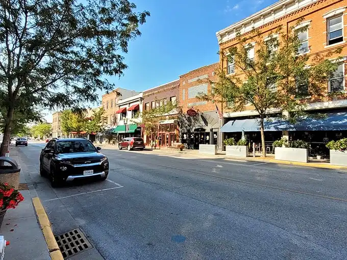 Hannibal's tree-lined shopping district invites leisurely exploration—the kind of place where "just browsing" turns into "where did the last three hours go?"