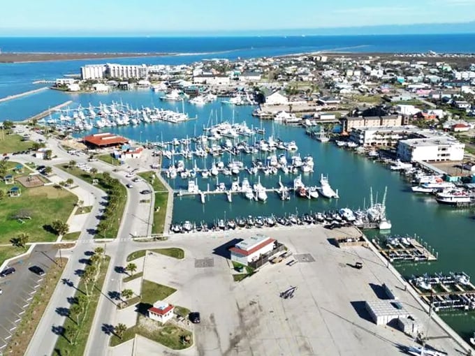 Port Aransas marina – where boats bob like corks and dreams of the big catch are just a sunrise away.