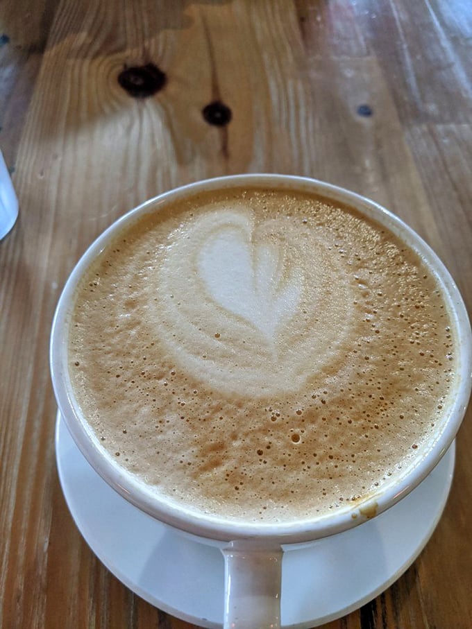 Coffee art that says "I love you" without words – the perfect companion to sweet treats and the ideal excuse for a mid-afternoon break.
