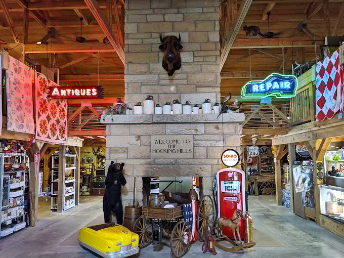 Rustic charm meets bargain hunting! Hocking Hills Market's woodland setting adds natural beauty to the treasure-seeking experience.