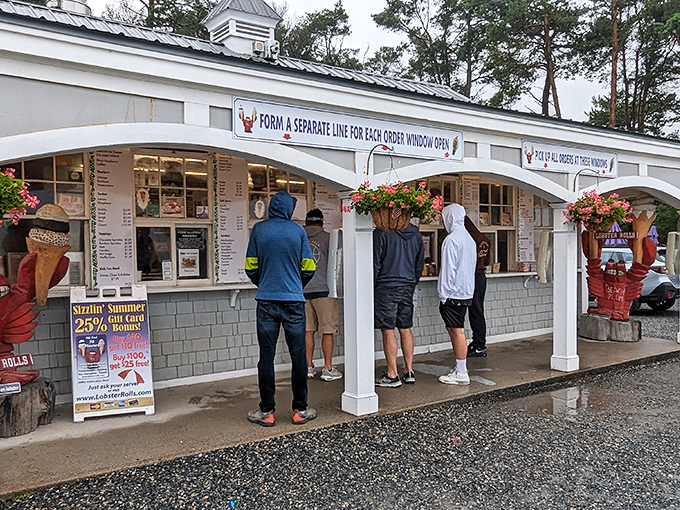The lineup at Beach Plum's windows – New Hampshire's version of a Hollywood premiere, but with better food.