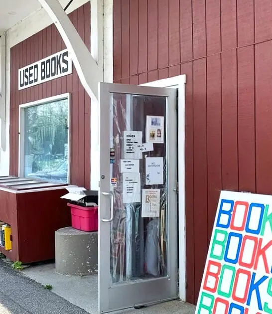 enormous used bookstore middlebury vt ftr
