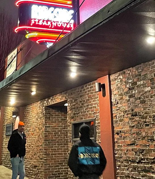 known strips restaurant oregon ftr