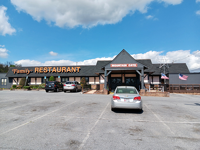 The unassuming exterior of Mountain Gate Family Restaurant stands like a culinary lighthouse in Thurmont, beckoning hungry travelers with its no-nonsense promise of home-style cooking.