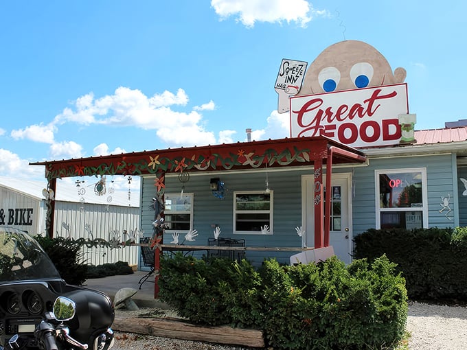 Don't let the humble exterior fool you—this unassuming roadside spot houses burger magic that would make even the most jaded food critic weep with joy.