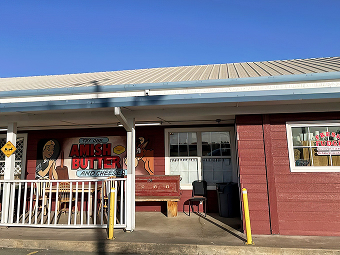 The unassuming red exterior hides culinary treasures like a poker player conceals a royal flush. This isn't just a meal—it's a pilgrimage.