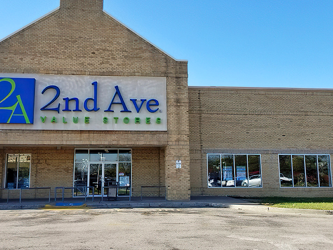 The retail equivalent of a mullet: Big Lots business in the front, thrifting party in the back. 2nd Ave Thrift Superstore shares this spacious building with plenty of parking. 