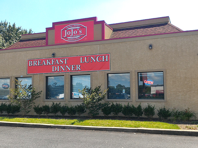 The unassuming exterior of Jo Jo's Super Dogs stands like a culinary speakeasy in Elkton – proof that the best food treasures often hide in plain sight.