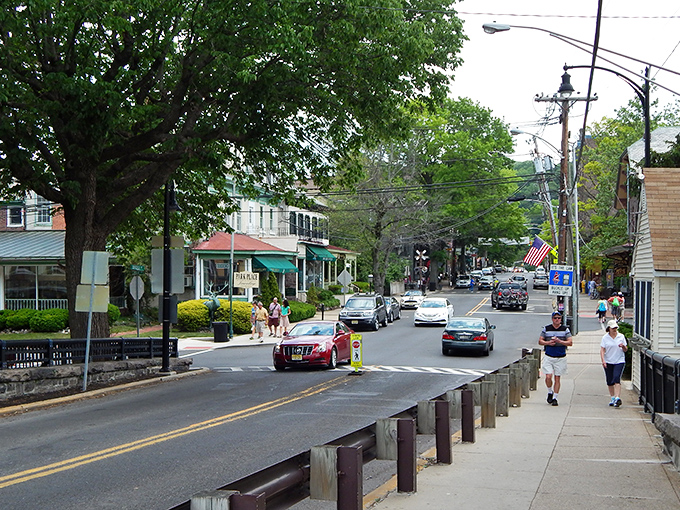 Lambertville's one-way streets aren't trying to confuse you—they're just giving you more time to admire the historic architecture and charming storefronts.