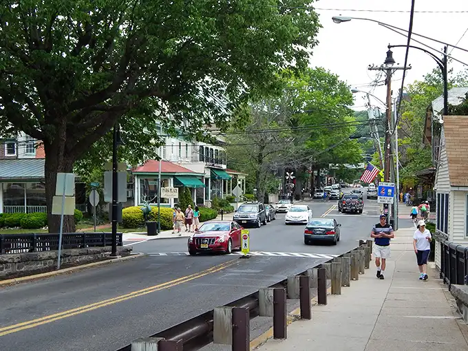 Lambertville's one-way streets aren't trying to confuse you—they're just giving you more time to admire the historic architecture and charming storefronts.