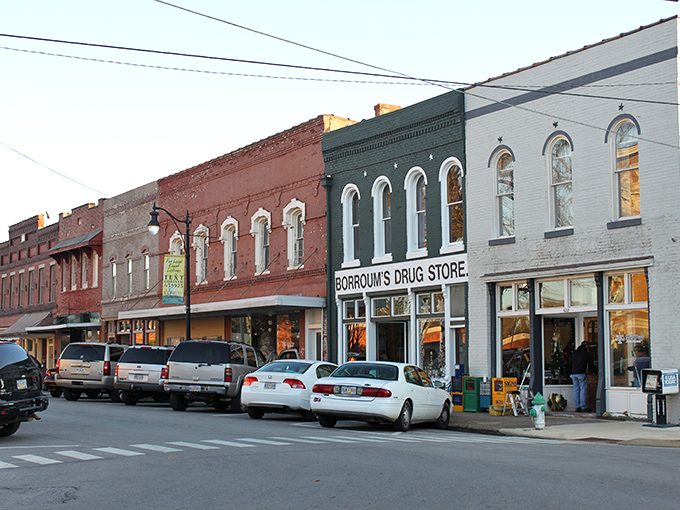 Downtown Corinth's historic charm hits you like a warm Southern hug, with brick buildings that have witnessed more history than a Ken Burns documentary. 