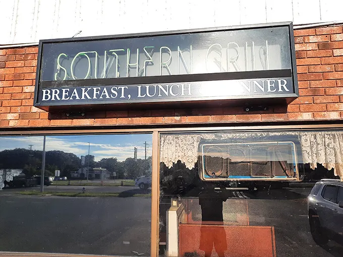 The unassuming exterior of Southern Grill might have you driving past, but locals know better. This modest brick building houses Delaware's fried chicken royalty.