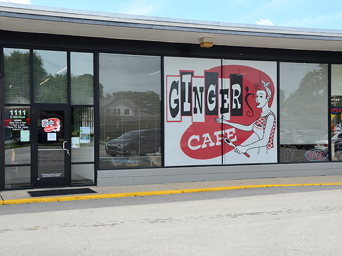 The unassuming facade of Ginger's Cafe is like Clark Kent's glasses – a humble disguise for the superhero breakfast experience waiting inside.