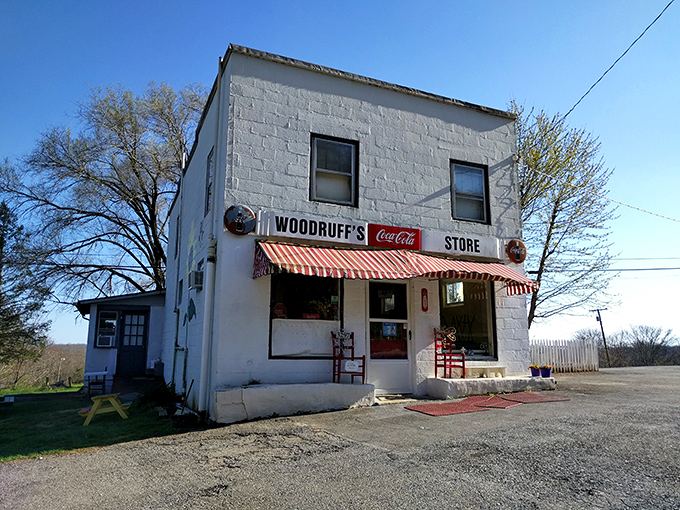 The classic white storefront with its red-striped awning isn't just inviting—it's practically whispering sweet nothings about pie to passersby on Route 29.