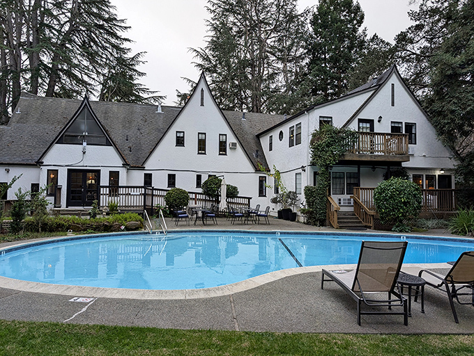 Tudor-style magic at twilight – where fairy tales meet wine country. Those timber accents aren't just showing off; they're telling stories centuries in the making.