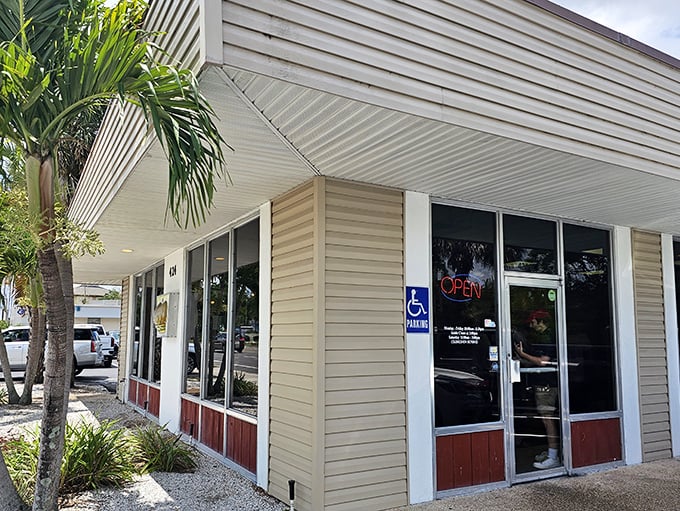 The unassuming exterior of Beefy King might not scream "culinary landmark," but locals know this modest facade hides Orlando's temple of roast beef perfection.