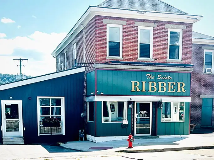 The unassuming green exterior of Scioto Ribber hides a carnivore's paradise within. Like finding a treasure chest disguised as a toolbox.