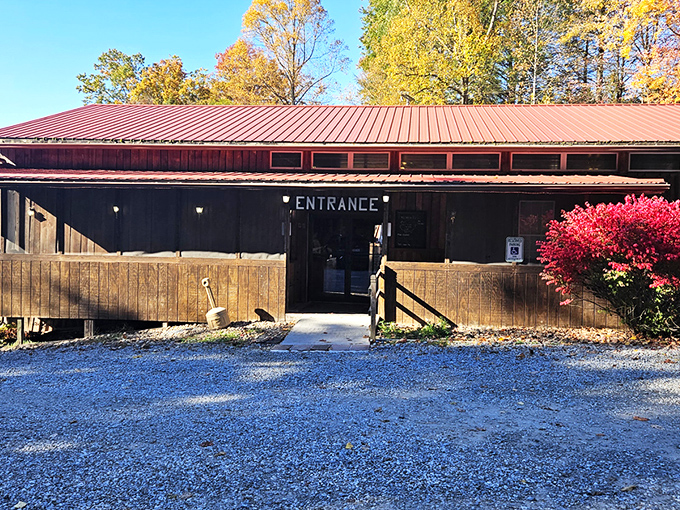 The unassuming exterior of Firecreek BBQ & Steaks might fool you, but that red-roofed wooden building houses flavor explosions that'll make your taste buds dance.
