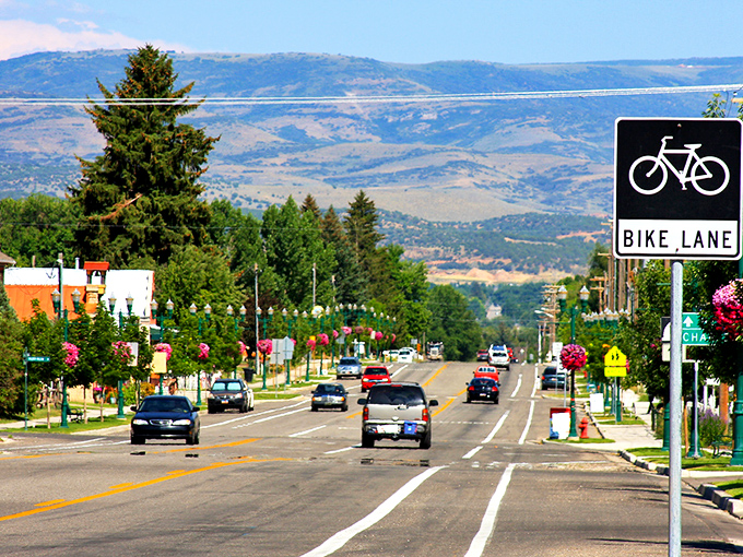 Midway's panoramic valley view makes retirement math simple: mountain vistas ÷ affordable living = the best decision you'll ever make.