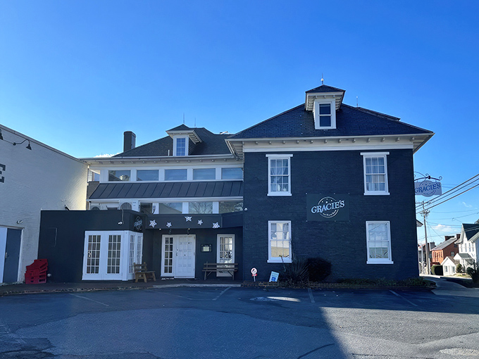 The charcoal-gray exterior of Gracie's stands like a beacon of breakfast hope in Leola's countryside, promising delicious secrets within its walls