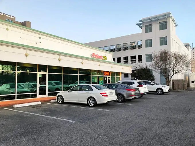 The unassuming exterior of Pelon's Baja Grill hides culinary treasures within—like finding a winning lottery ticket in your jeans pocket.