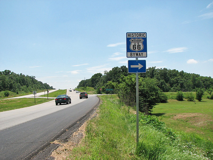 1. this scenic 300 mile road trip in missouri feels like a mini vacation without leaving the state