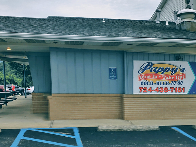 The unassuming exterior of Pappy's hides culinary treasures within. Like finding a diamond in your backyard—if your backyard served legendary fried chicken.