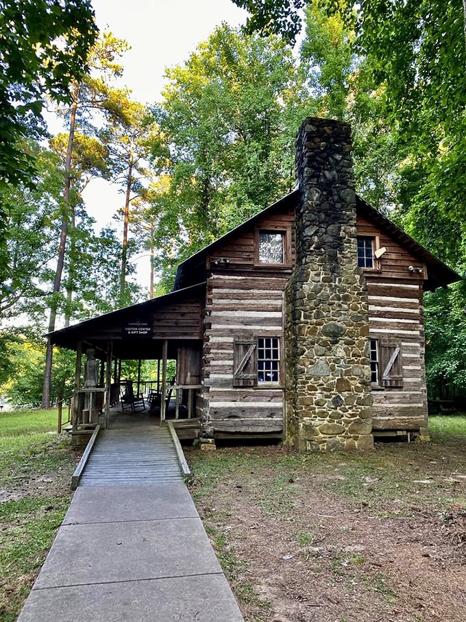 This historic cabin doesn't have Wi-Fi, but the connection to the past comes through crystal clear—no password required.
