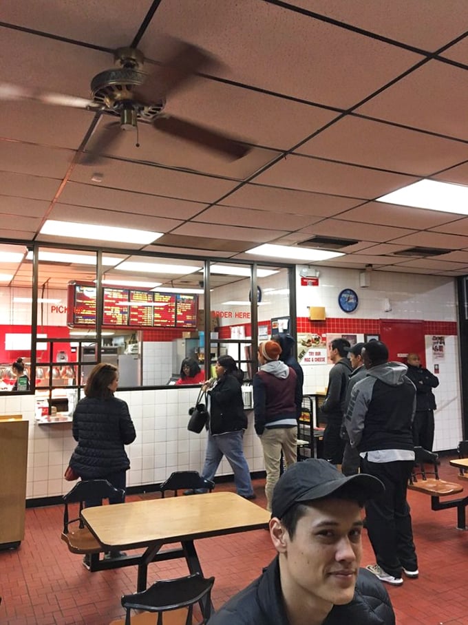 The line forms quickly at lunchtime—locals know that some things are worth waiting for, especially when crispy chicken is involved.