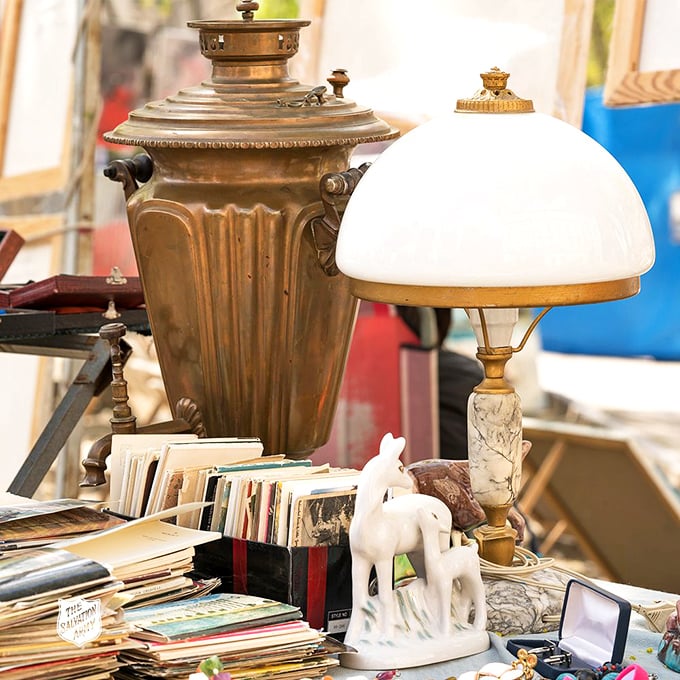 Antique lamps, marble bases, and porcelain figurines—the trifecta of "I-didn't-know-I-needed-this-until-now" shopping experiences.