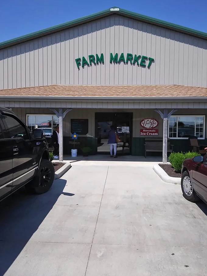 Farm Market's straightforward name promises exactly what you'll find inside—fresh-from-the-field produce and homemade ice cream worth the detour.